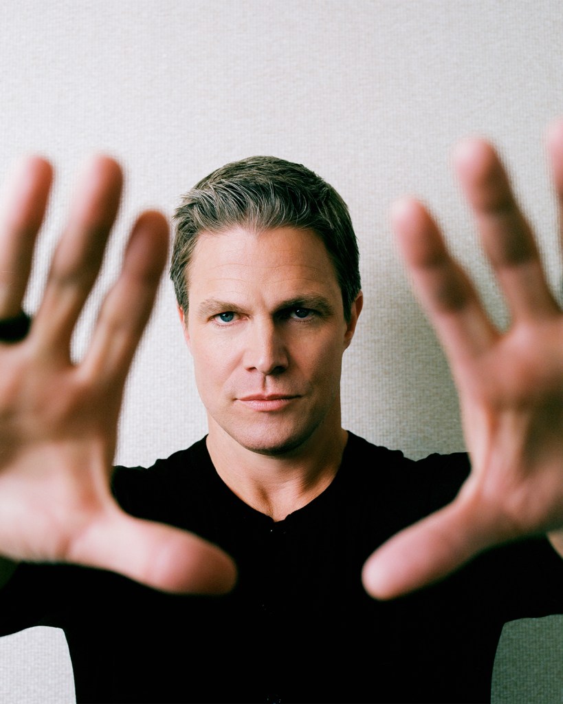 Stephen Amell on Reviving ‘Suits' for LA Spinoff, Overcoming His ‘Short ...