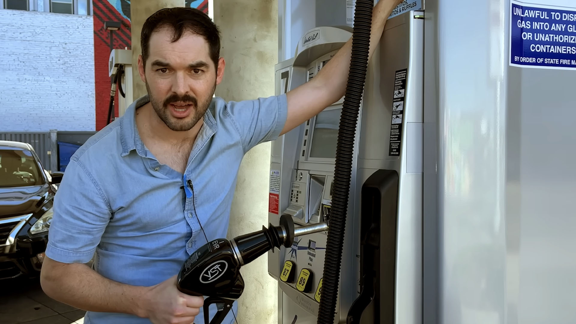 10 Cars With The Best Fuel Economy & 10 That Are Complete Gas Guzzlers