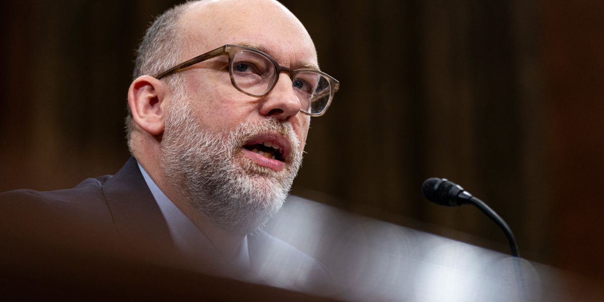 White House Tip Line Tells Banks To Snitch On Financial Regulators ...