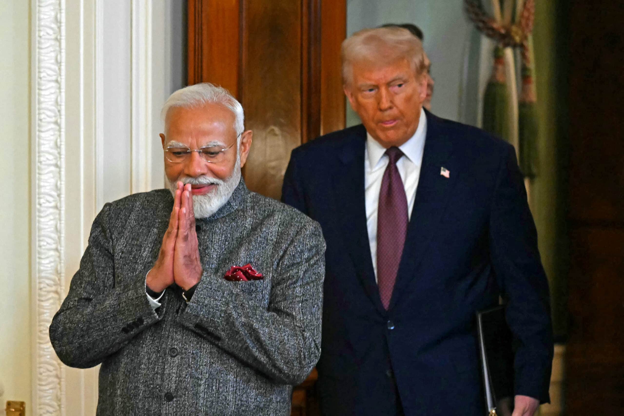 Trump offers top-end jets, trade deal to India in Modi bromance