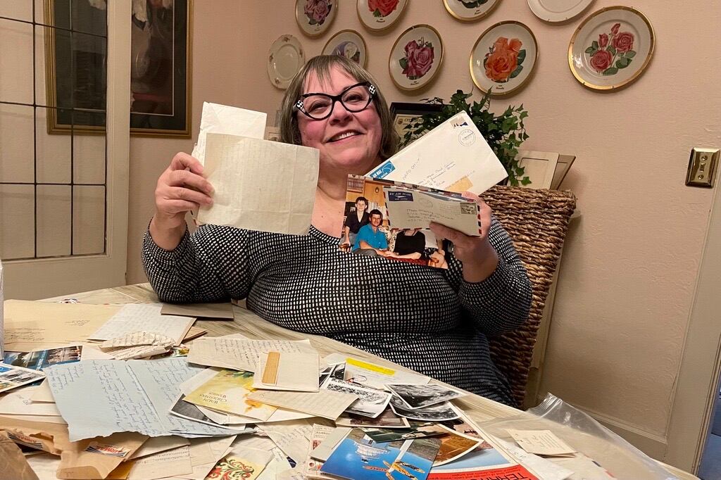 ‘Help me find her’: Toledo woman hoping to reconnect with long-lost pen ...