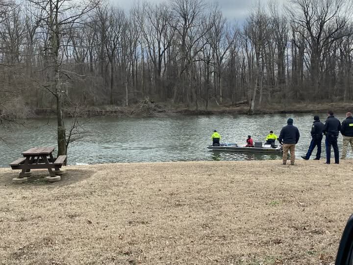 Deputies recover vehicle from Pemiscot County bayou