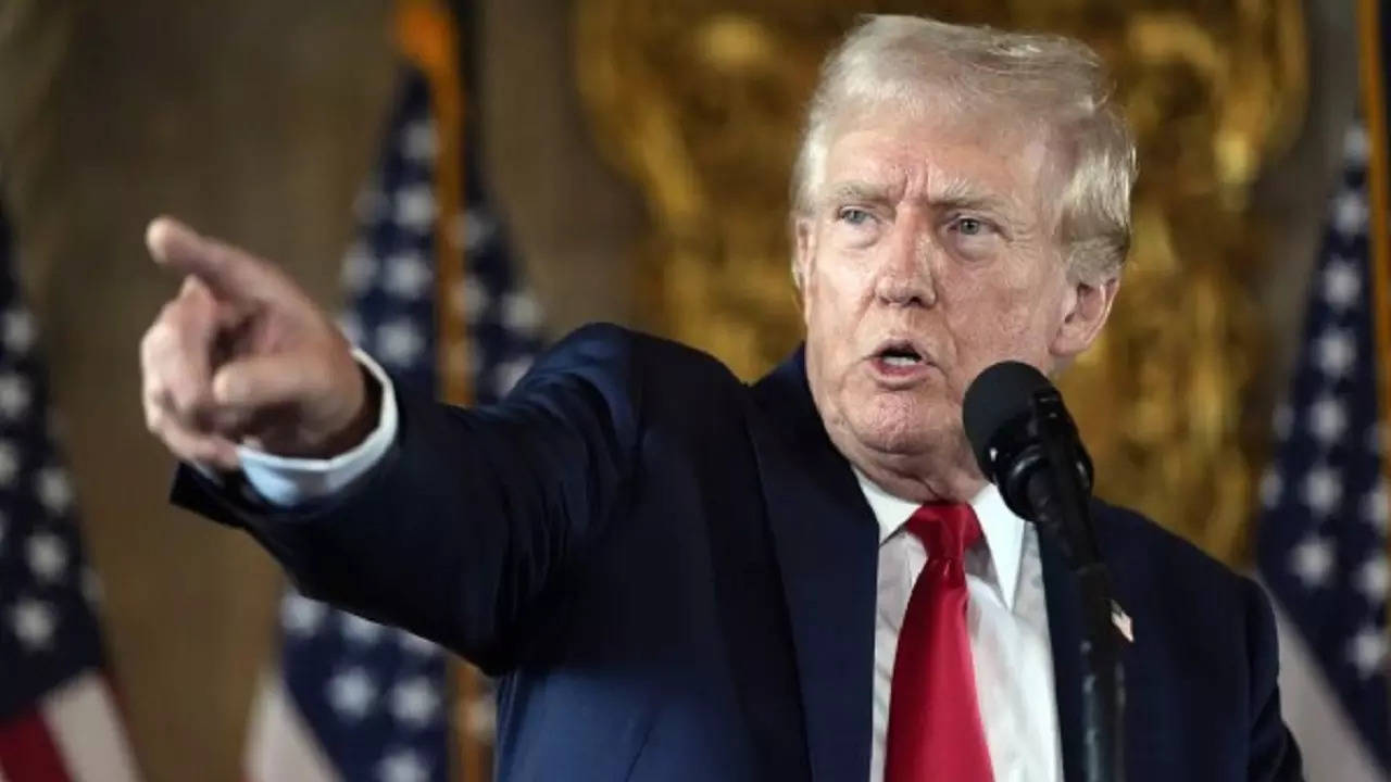 'BRICS Is Dead': Donald Trump Threatens 100% Tariff Over De ...