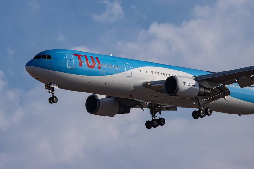 TUI plane was 20 minutes from crashing after running out of fuel after ...