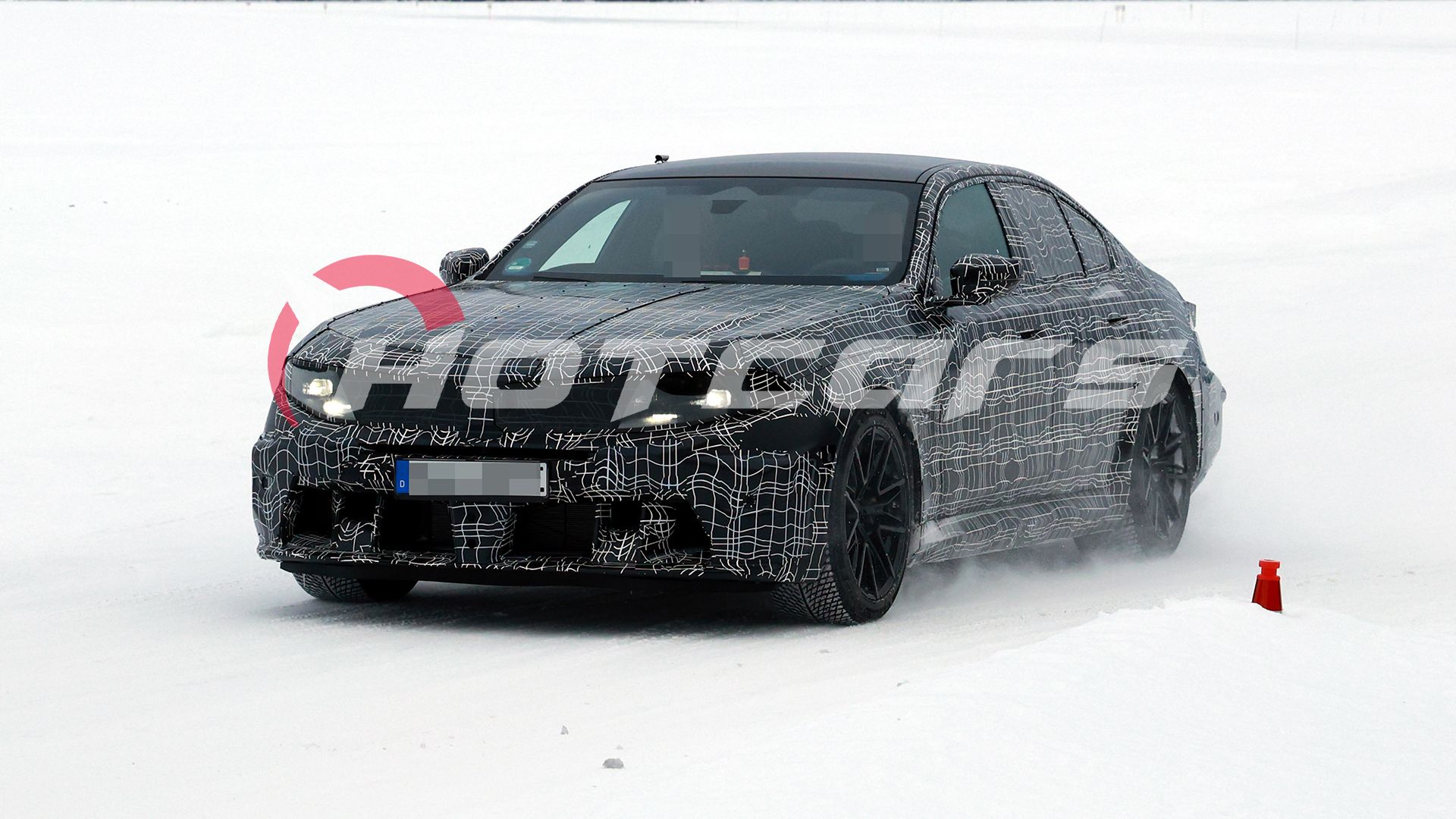 BMW M5 Facelift Winter Testing Spy Shots