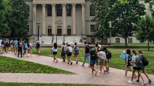 U.S. headed toward demographic cliff as population ages