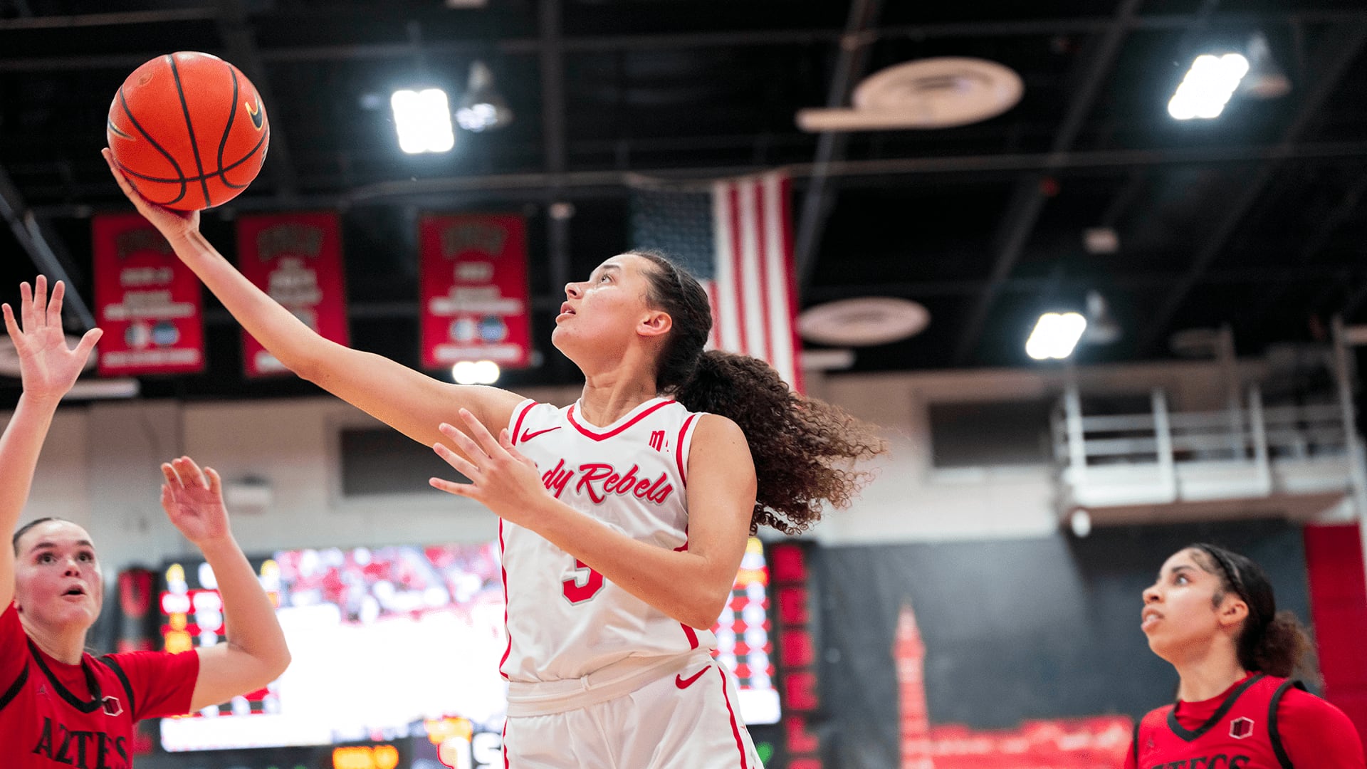 UNLV Lady Rebels' Kiara Jackson has career night in San Diego State victory
