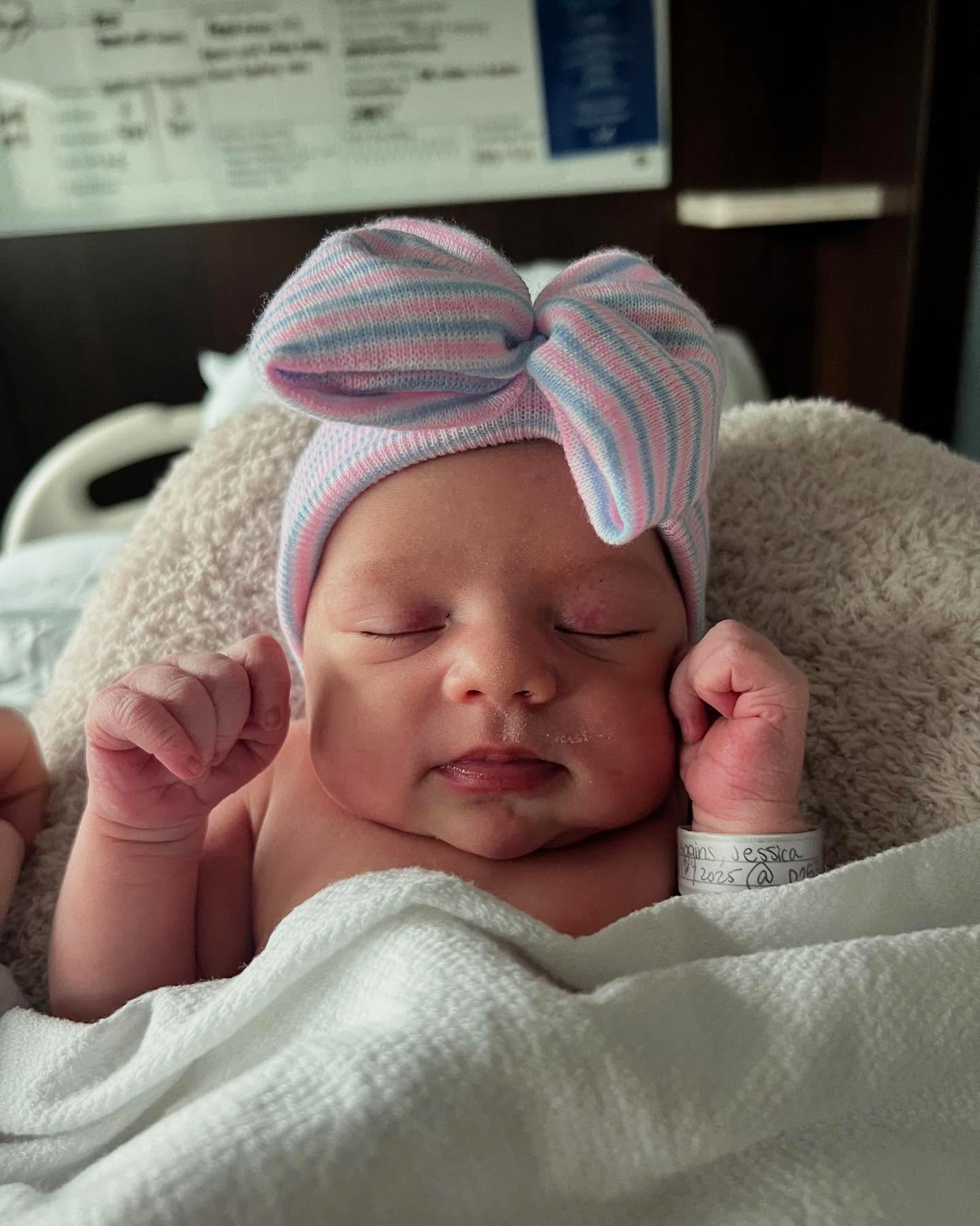 Bachelor's Ben Higgins and Wife Jessica Share 1st Photos of Baby Winnie