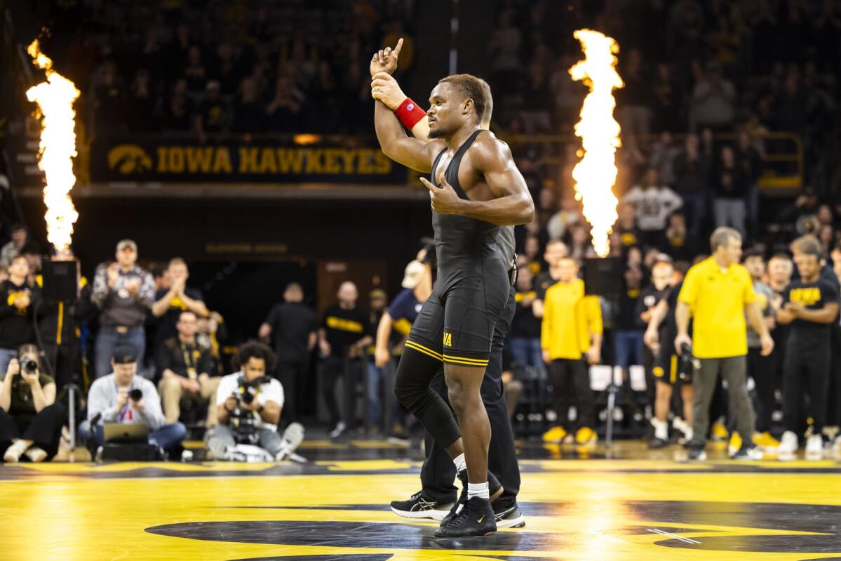 Iowa/Minnesota headlines double dual weekend for the Hawkeyes
