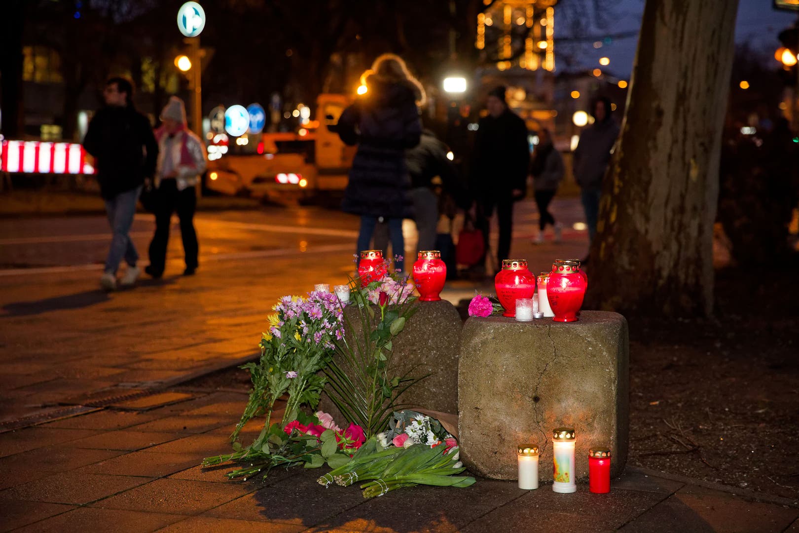 Einen Tag nach dem Anschlag in München spricht die Staatsanwaltschaft ...