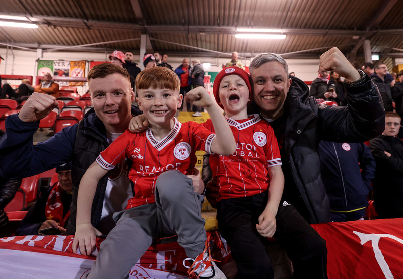 The rhythm of supporter life returns with that familiar and warm Friday ...