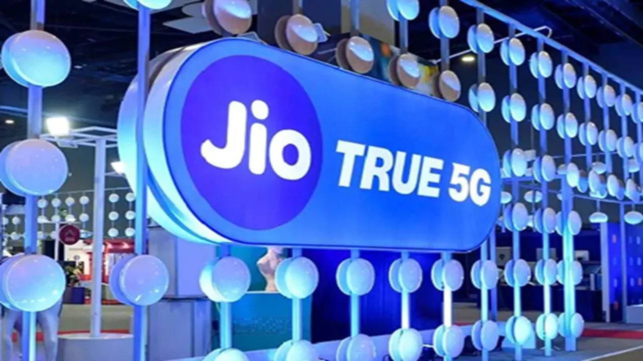 Jio Launch Free Trial Offer: जिओ यूजर्ससाठी खूशखबर! 50 दिवसांची फ्री ...