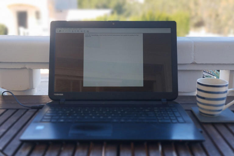 How I Turned My Old Laptop Into the Ultimate Distraction-Free Writing ...
