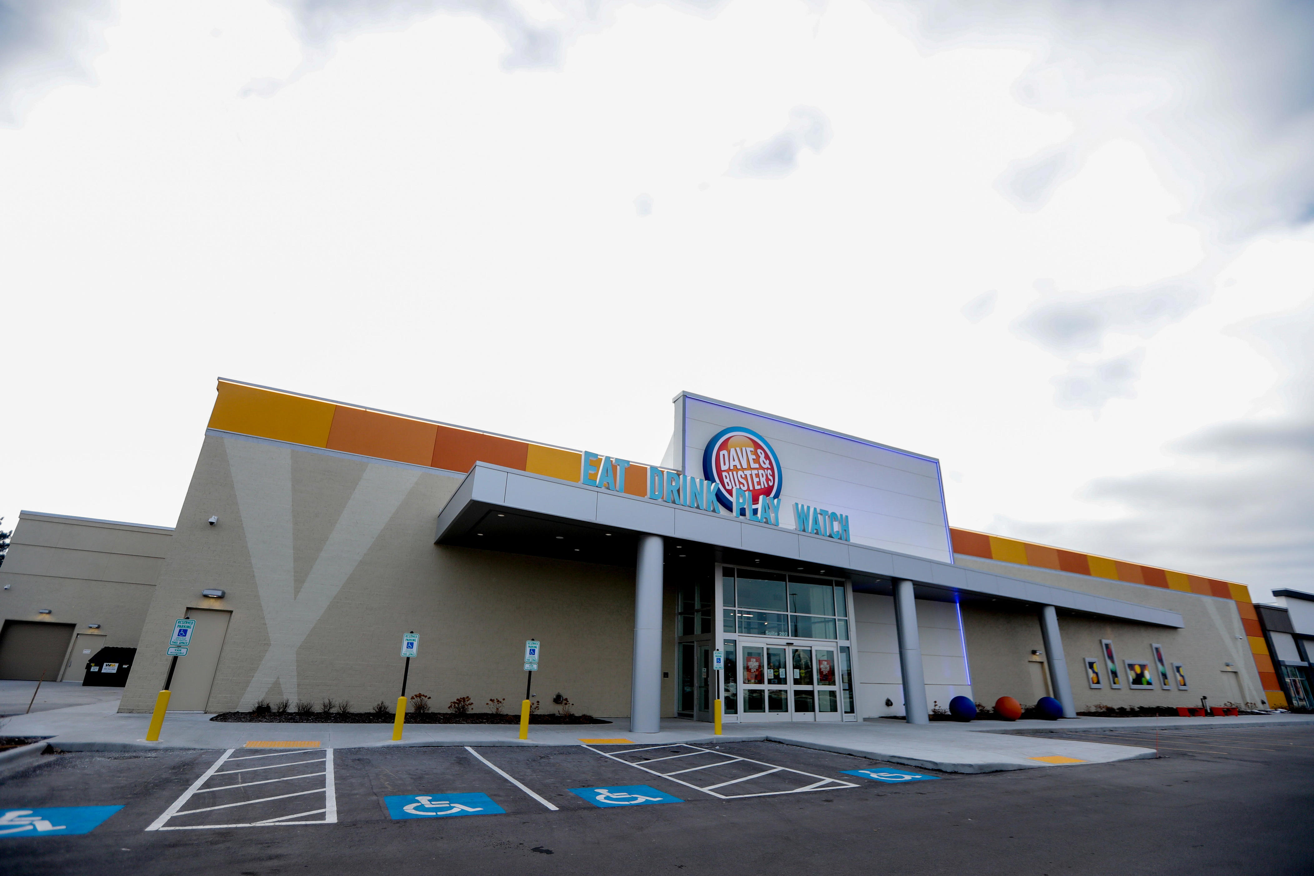 Save money this Valentine's Day with these 17 Green Bay area chain ...