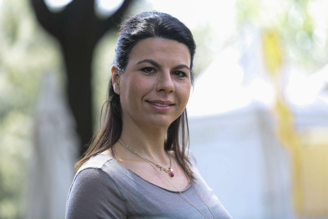 Geppi Cucciari stasera a Sanremo 2025, chi è: età, dove vive, la dieta ...