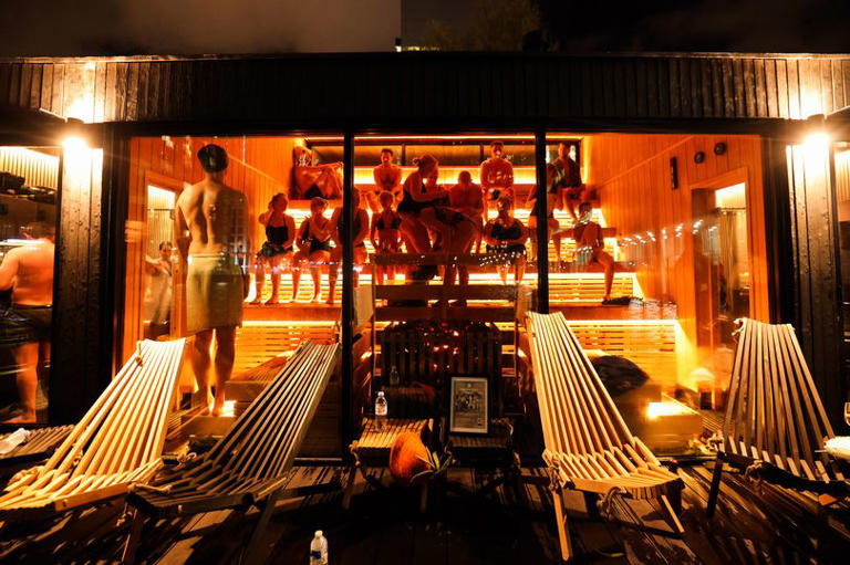 Waterfront attraction's sweary 'personal hygiene' reminder over sauna ...
