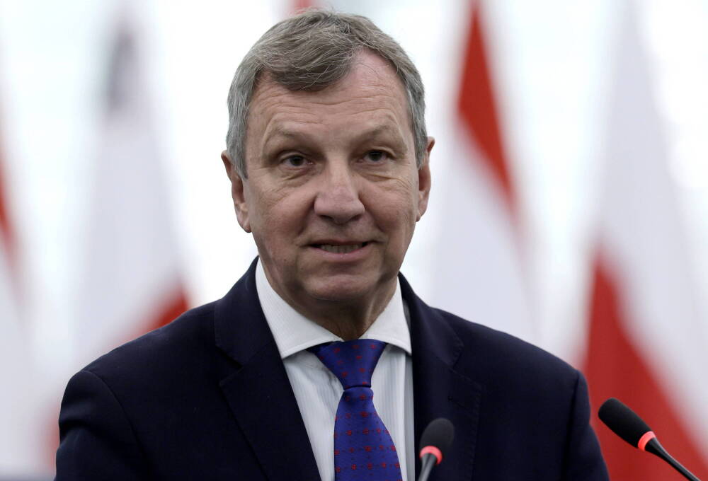 Halicki (KO): pakt migracyjny dziś nie funkcjonuje, a KE zaplanowała ...