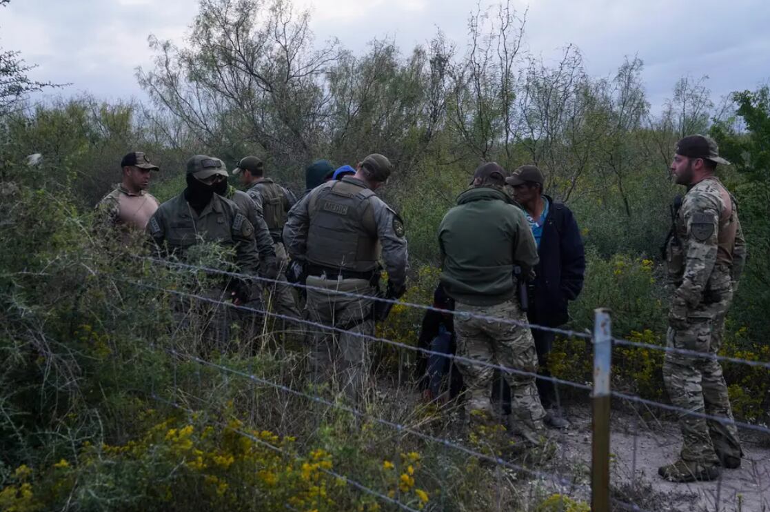 Illegal crossings at U.S.-Mexico border down 94% from last year, Border ...