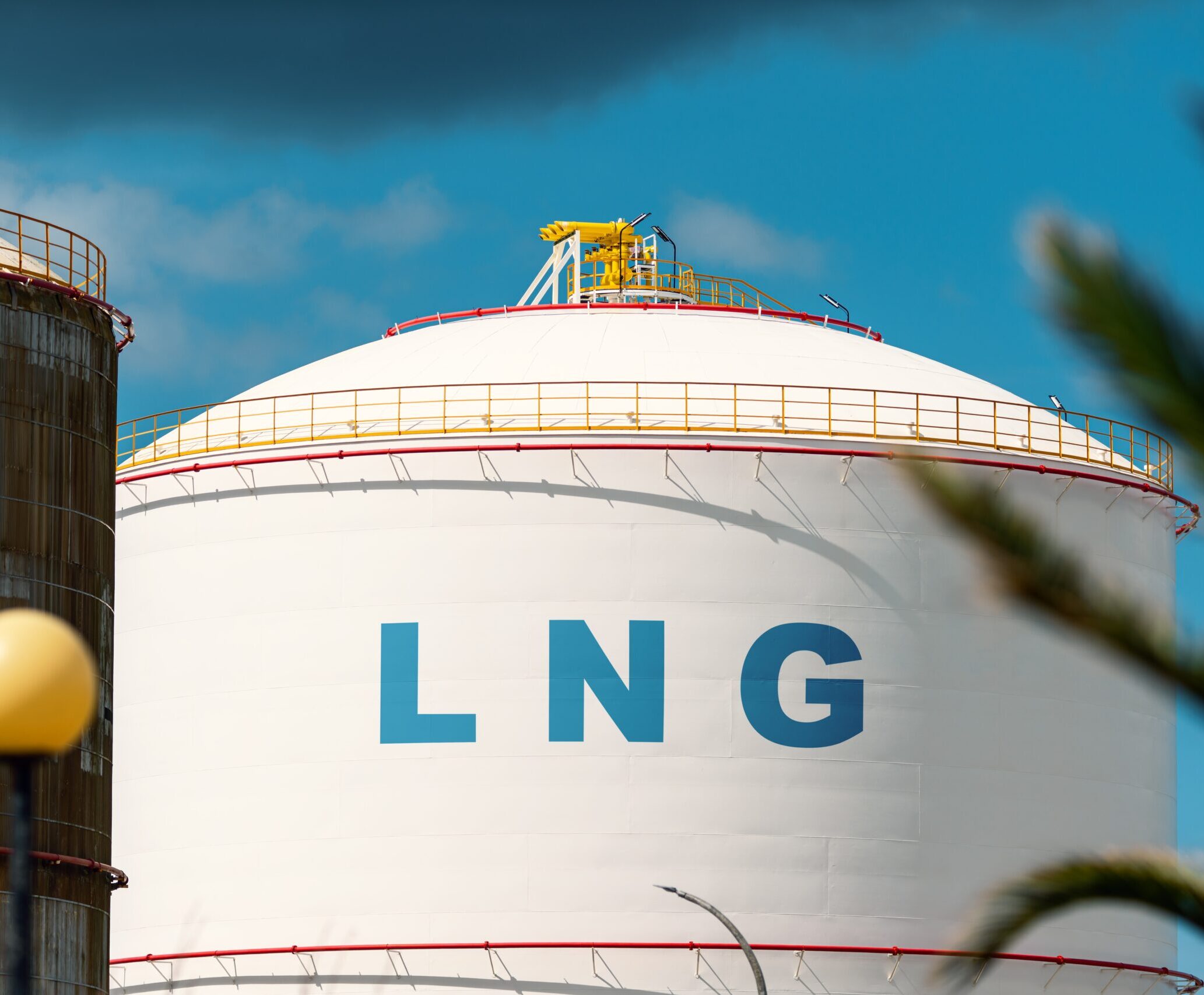Rising Tariffs Pose Long-Term Threat to U.S. LNG Growth
