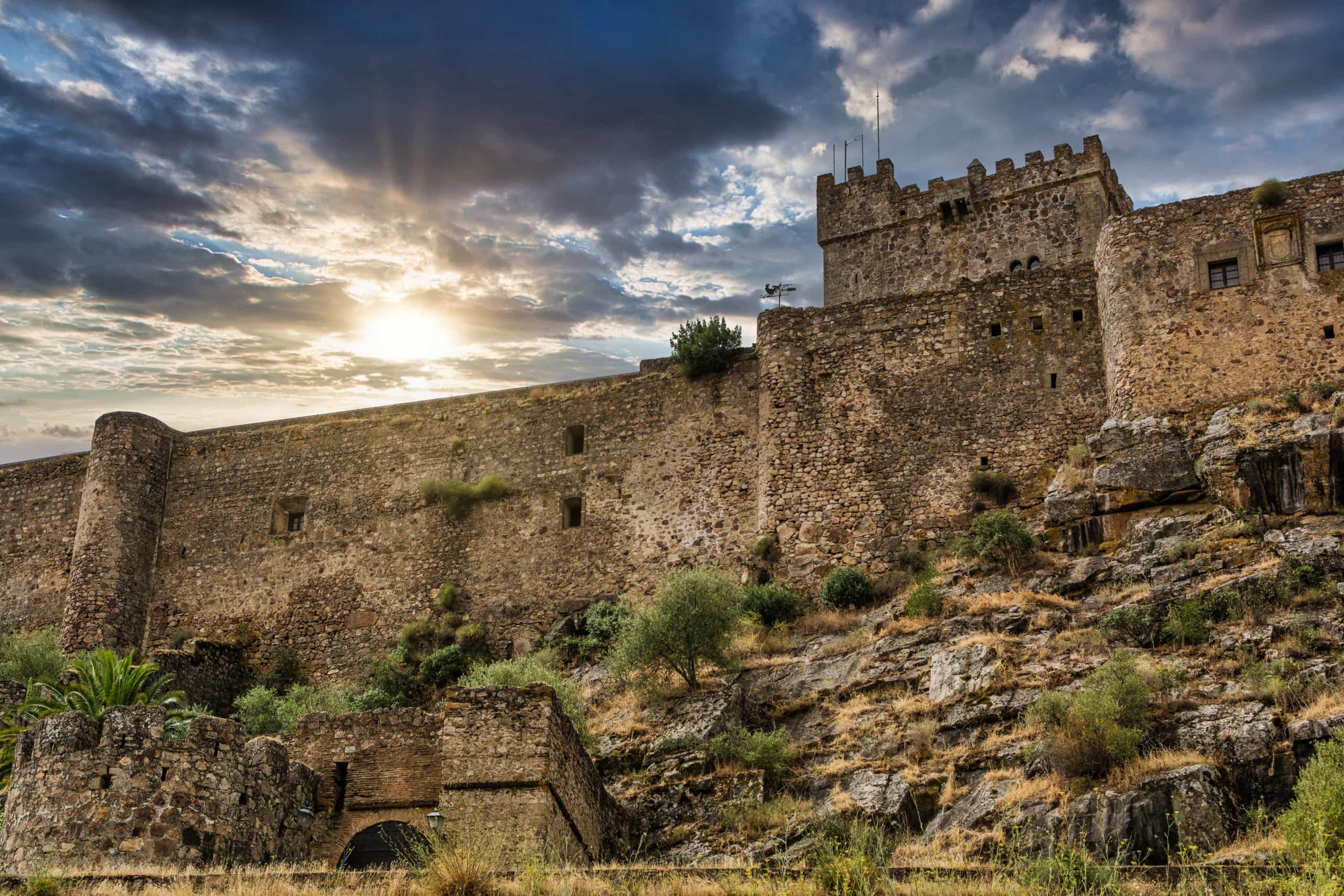 La reina que fue coronada tras la muerte: conoce su historia