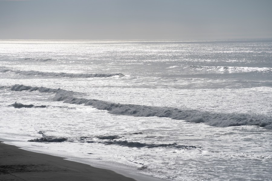 Crisp, sunny weather for Bay Area on Monday