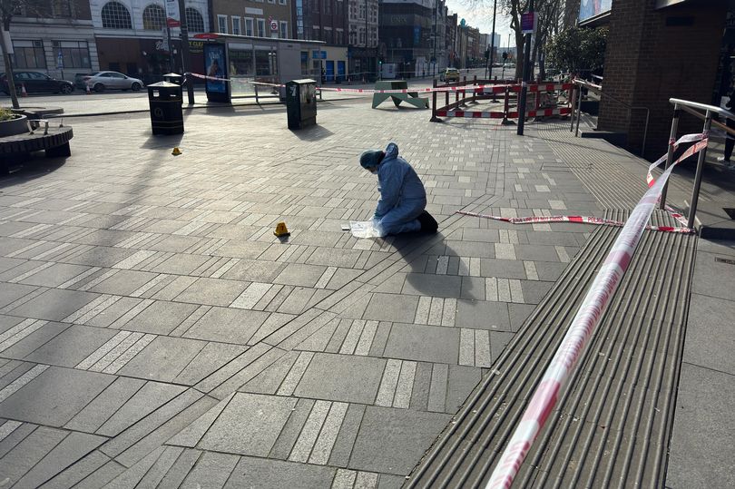 First photos of Stratford triple stabbing scene after horrifying large ...