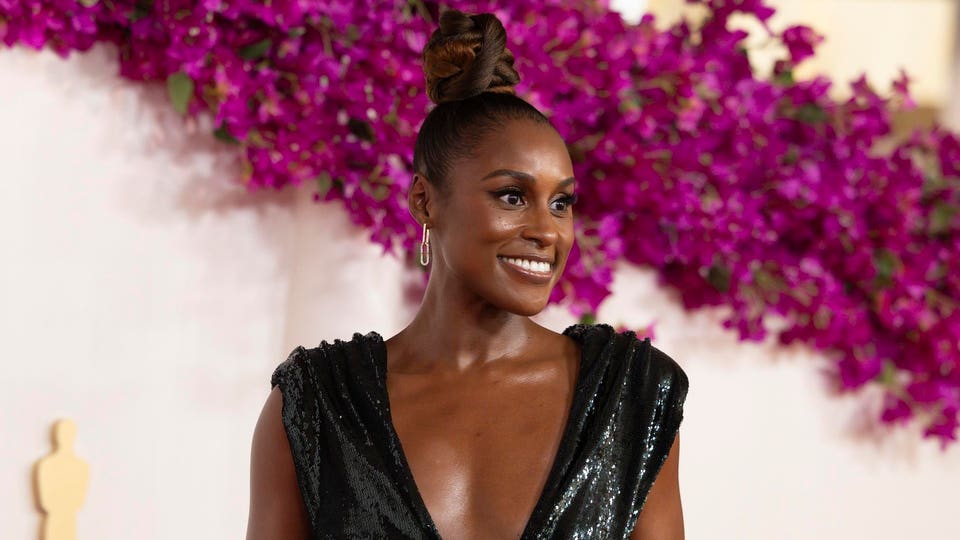 Issa Rae, Shonda Rhimes And More Artists Cut Ties With Kennedy Center ...