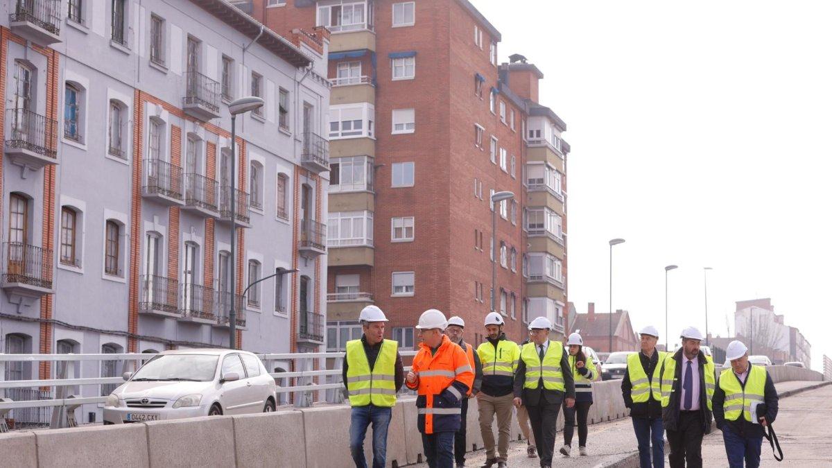 Carnero avisa ya que el viaducto de Arco de Ladrillo estará en servicio ...