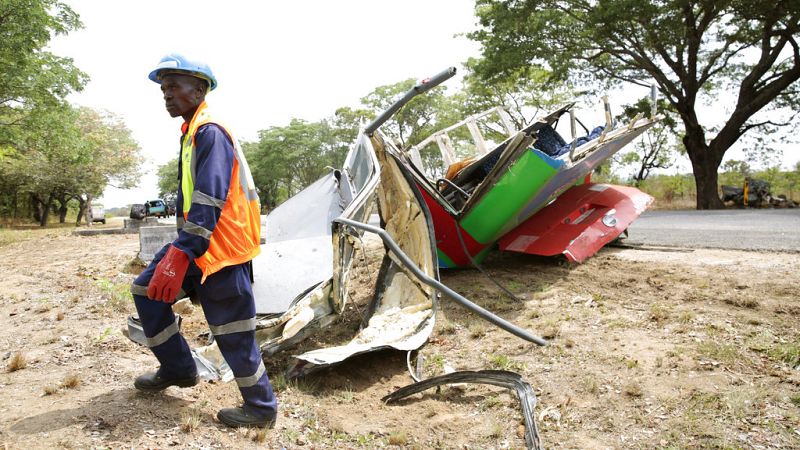 24 killed in bus-truck collision in Zimbabwe