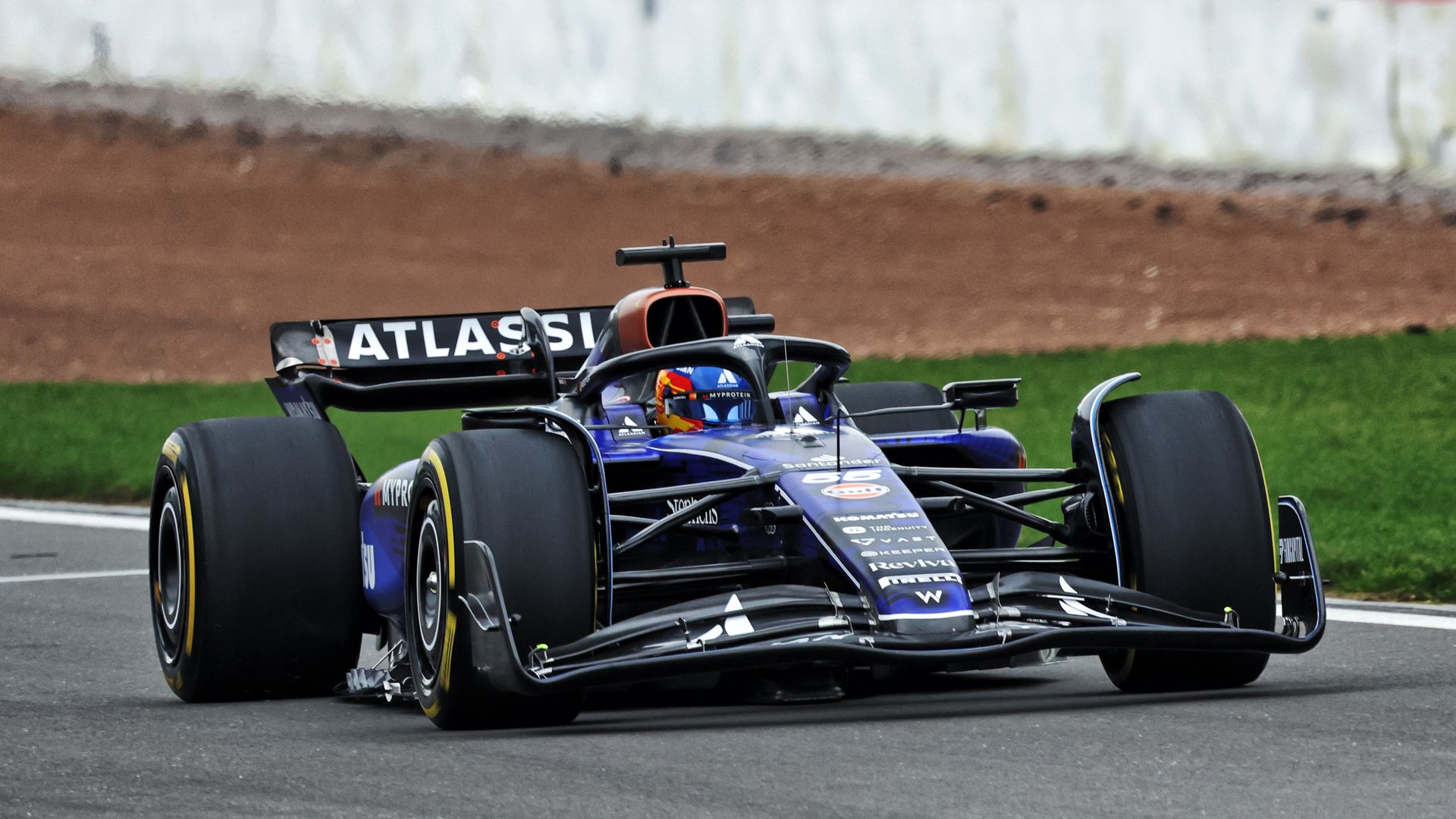 Williams F1 unveils the FW47 ahead of 2025 season