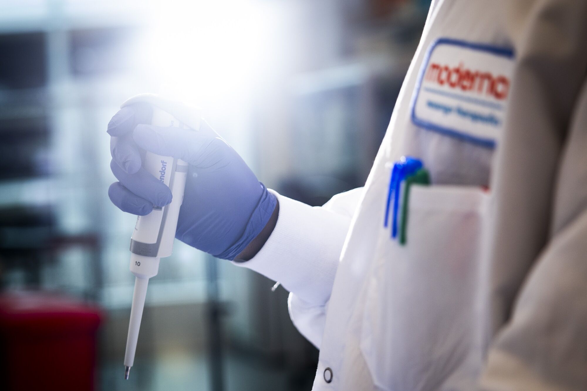 Moderna’s Shot Sales, Canceled Contract Lead to Another Loss