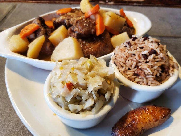 Breakfast, lunch and drinks, oh my! A complete guide to Memphis Black ...