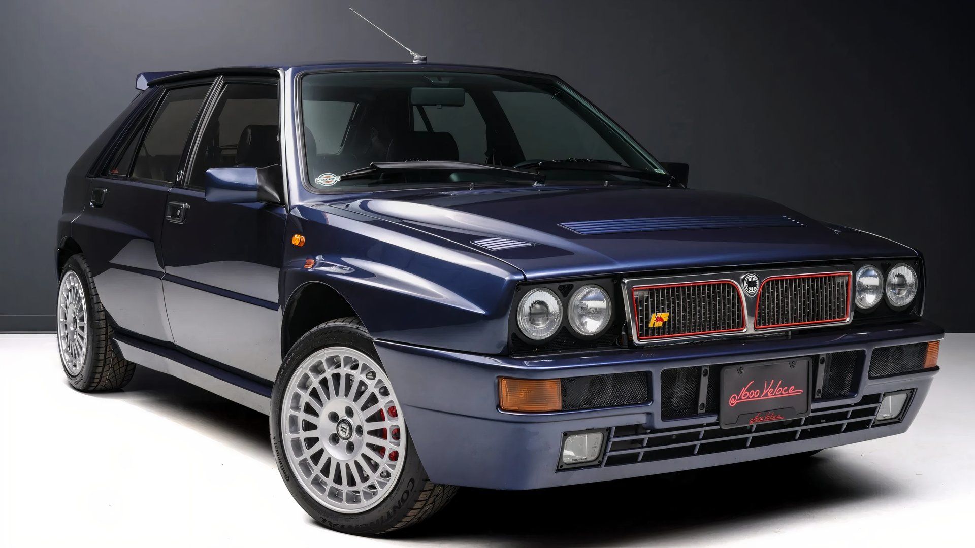 10 Old School Hot Hatches That Still Make Modern Ones Look Slow