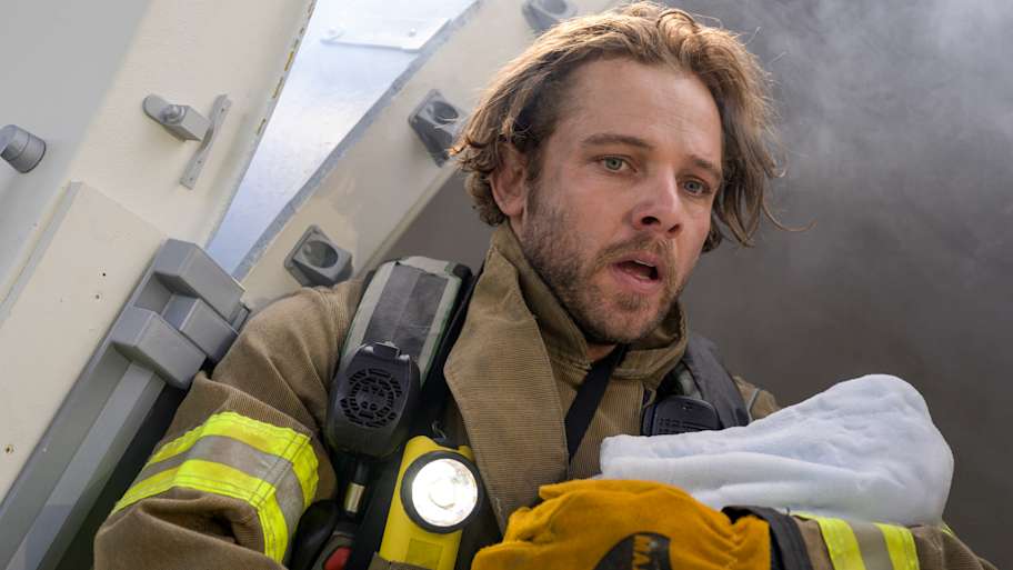 What's on TV tonight, Feb. 14, 2025? (ABC, CBS, NBC, FOX, The CW)