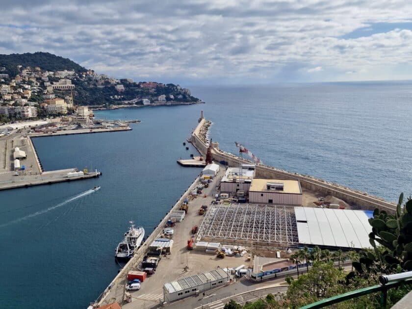 Au port de Nice, le futur Centre des congrès en partie aménagé ...