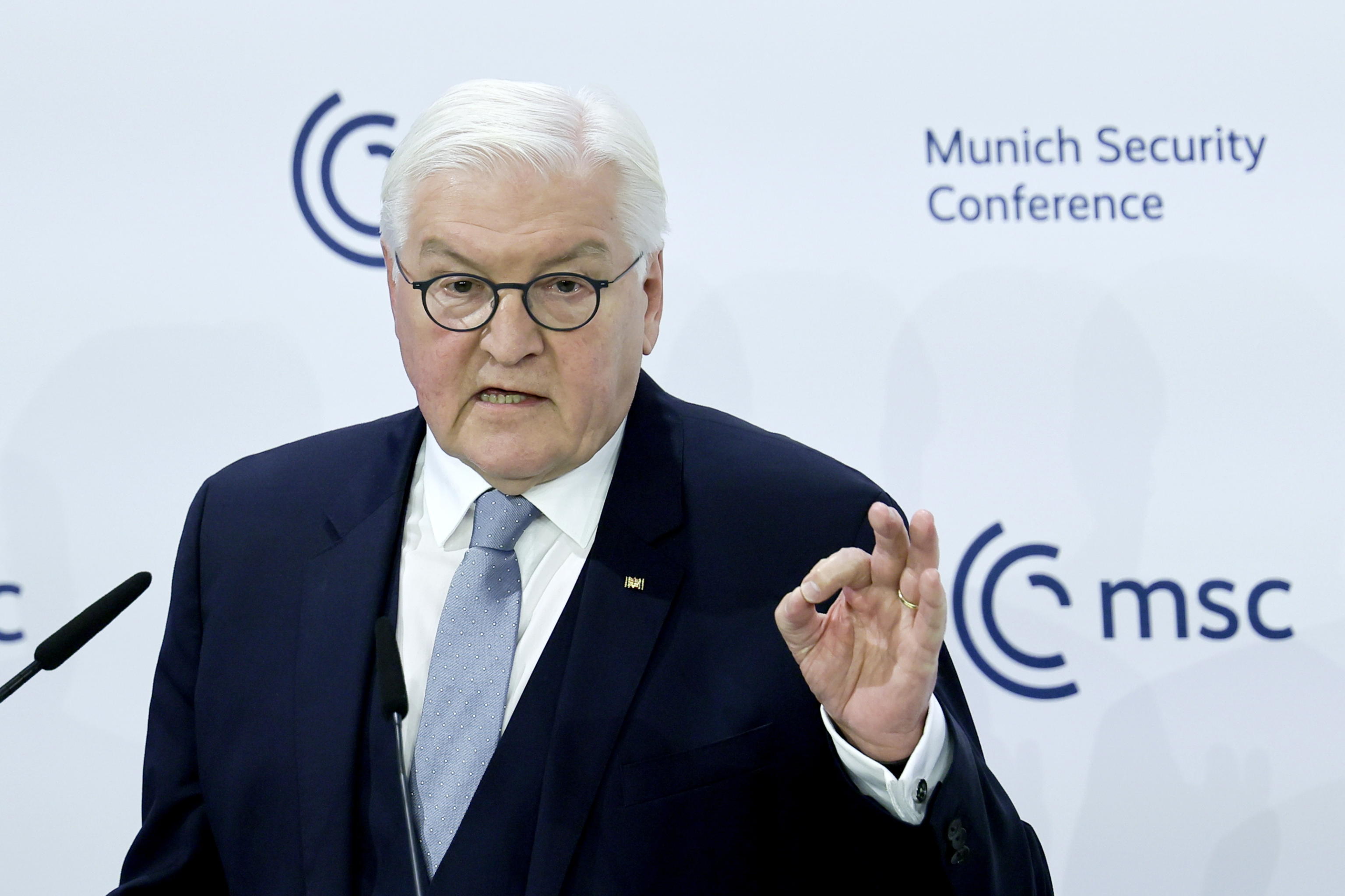 Steinmeier, 'Trump non ha riguardo delle regole'