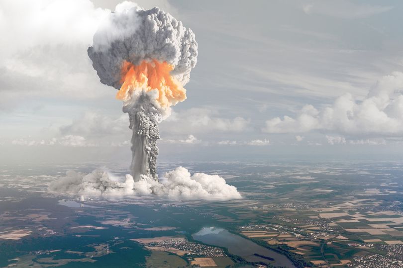 Chilling map shows where 75% will die in WW3 nuclear attack as ...