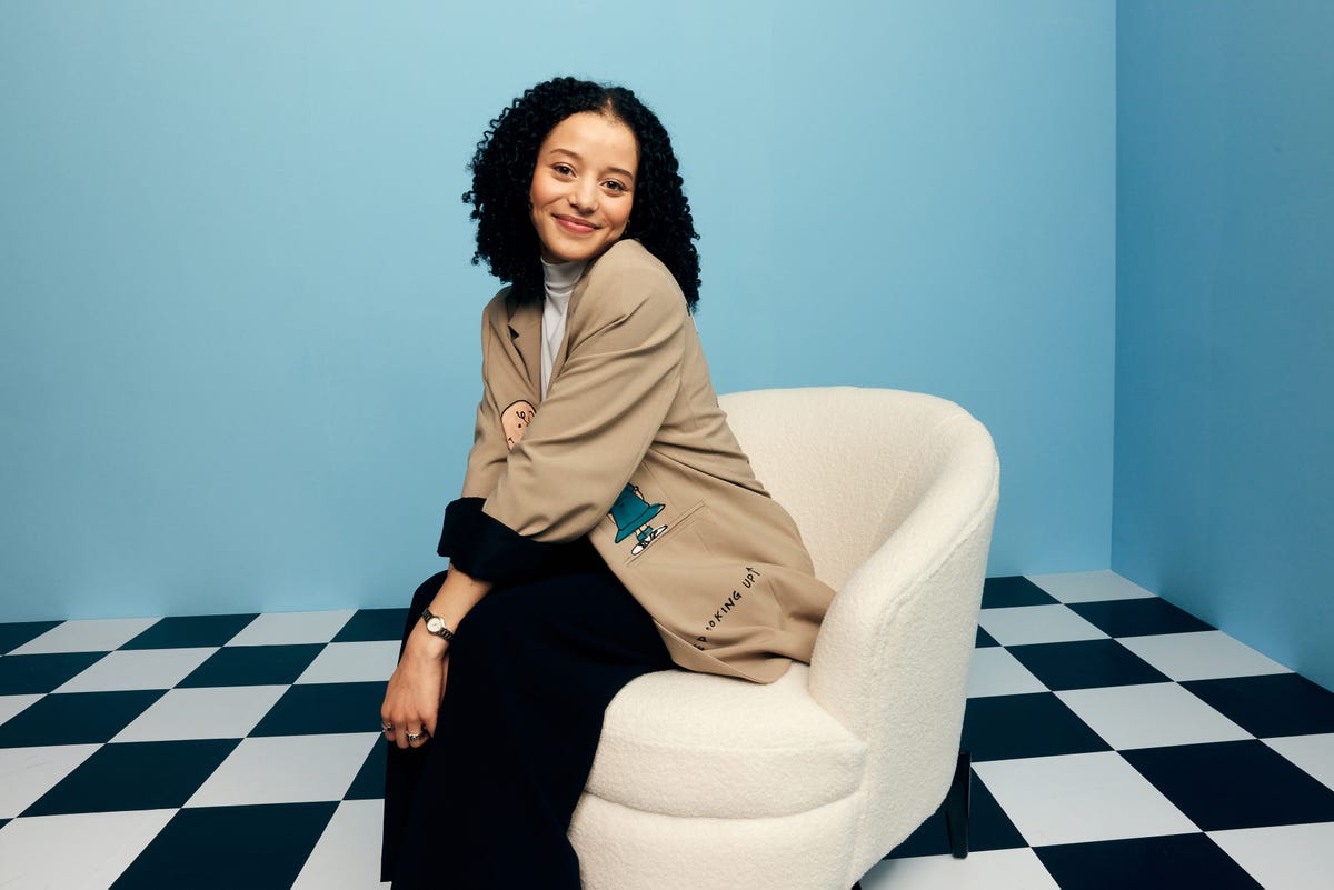 The Handmaid's Tale star to reprise role in spin-off series