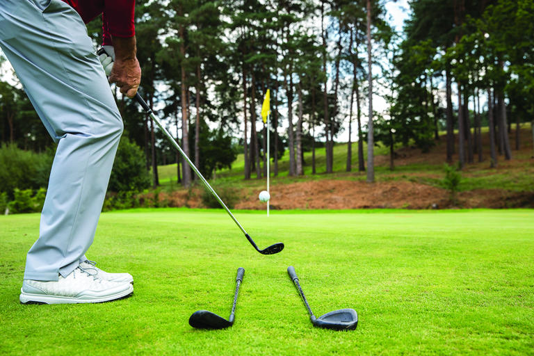 How To Fix Your Dodgy ('Flippy') Chipping Technique In An Instant Using ...