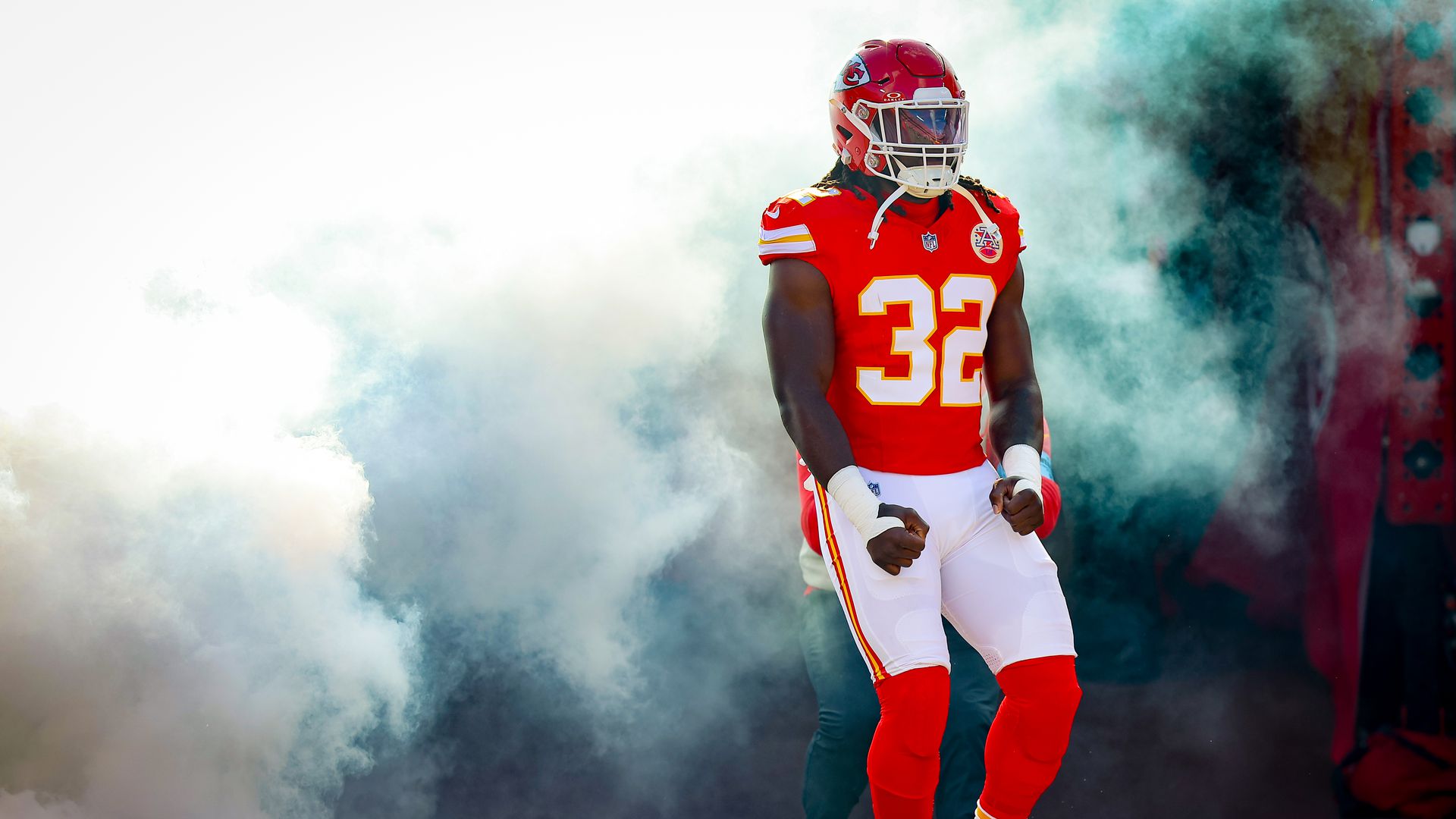 Should the Broncos sign LB Nick Bolton in free agency?