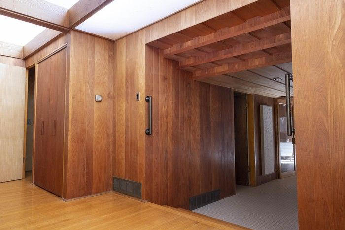 Unknown 1963 Arthur Erickson gem of a home for sale in North Vancouver