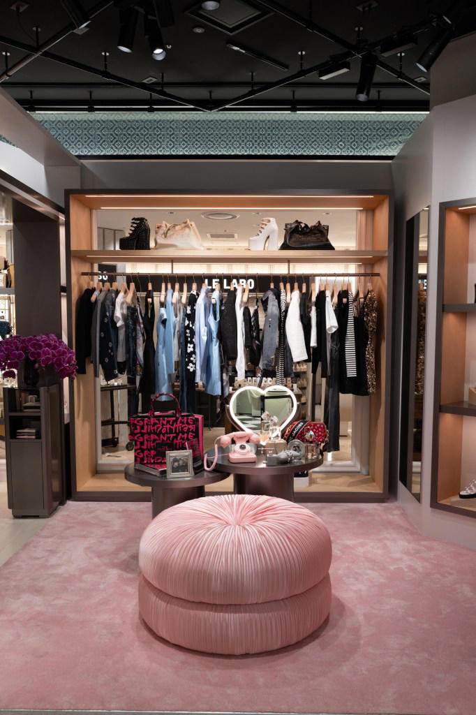 Marc Jacobs Secures Exclusive Distribution Deal for Runway Collection ...