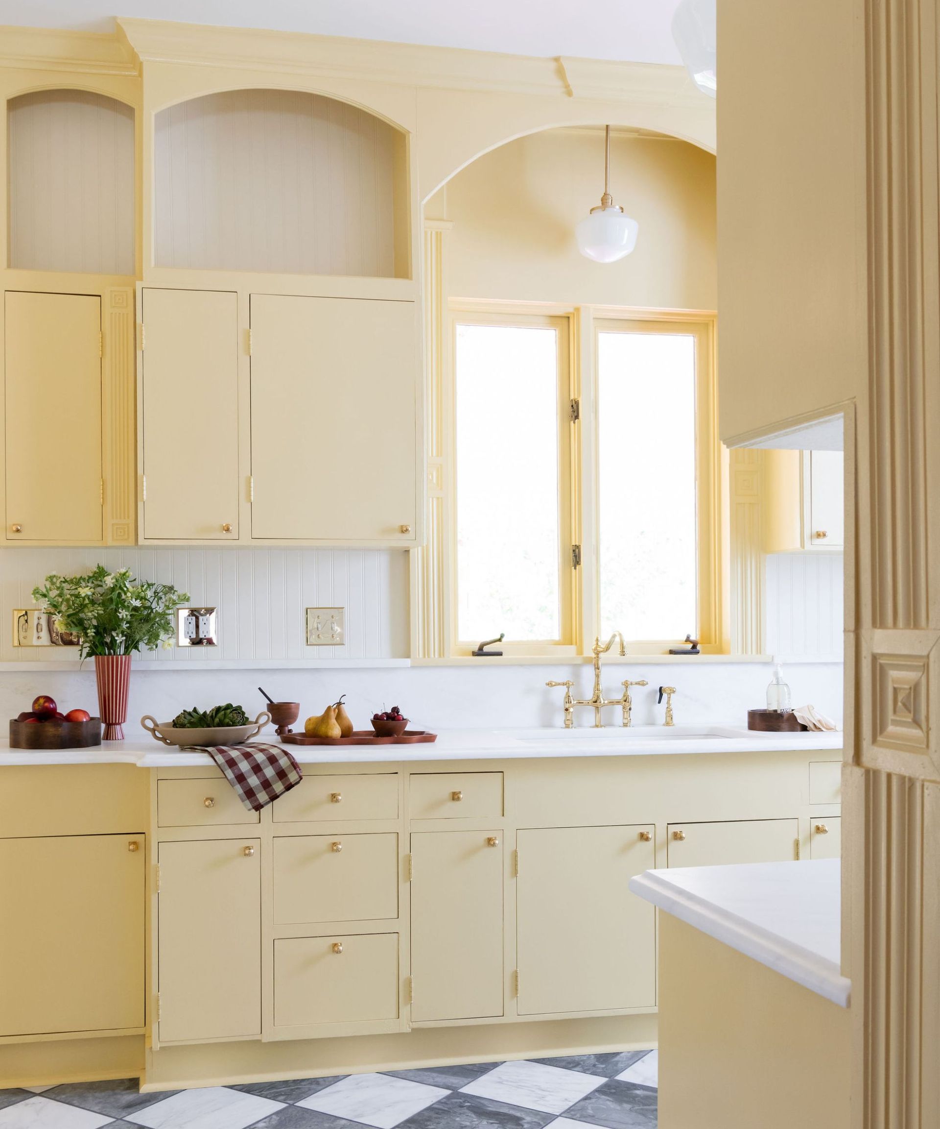 Butter yellow kitchens are dividing opinions – but these 7 designs ...