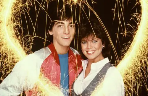 12 Famous TV Couples from the ’80s Who Had No Chemistry at All