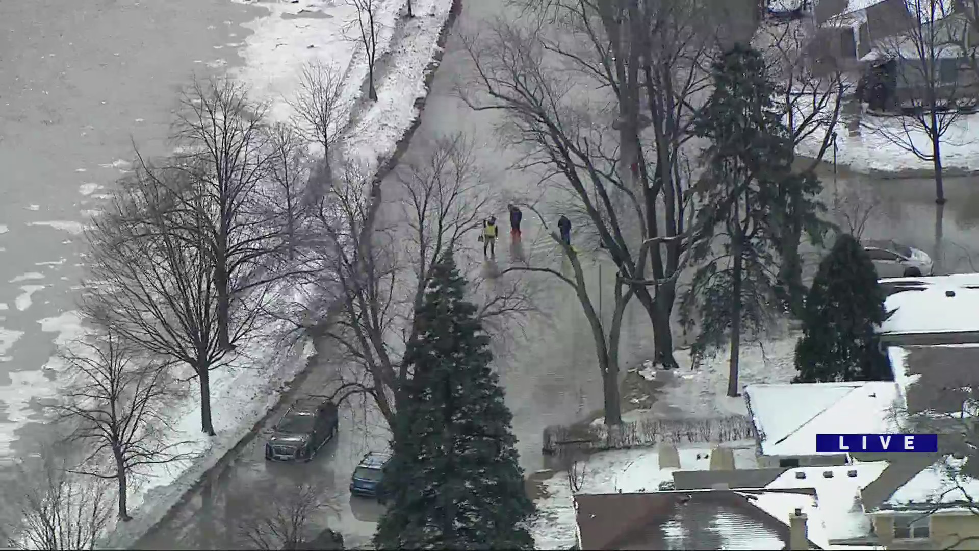 Cold weather complicating aftermath of Skokie water main break