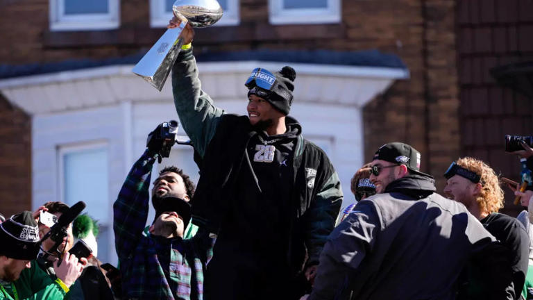 Philadelphia Eagles Parade Tracker: Where Is Super Bowl Parade Now ...