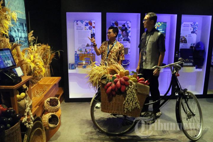 Belajar Perbankan dii Museum Galeri BCA