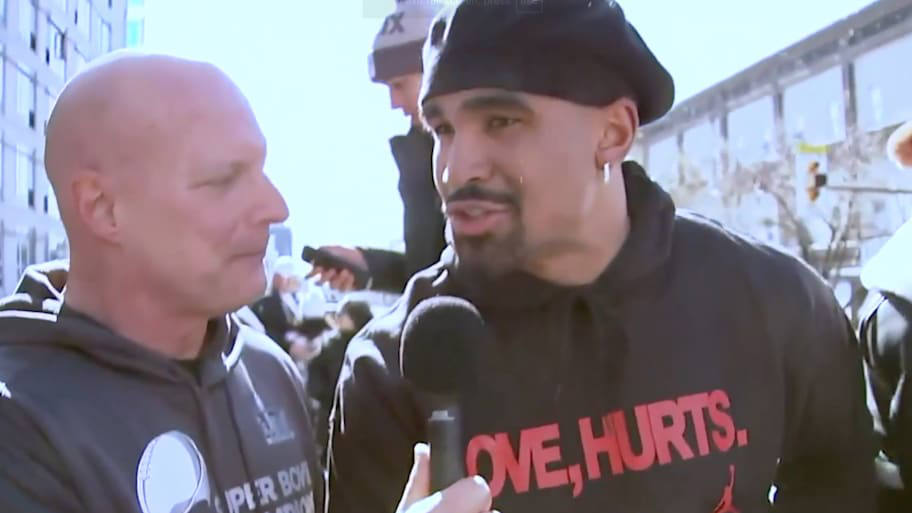 Jalen Hurts Had Classy Message for Eagles Fans During Super Bowl Parade Jalen Hurts Had Classy Message for Eagles Fans During Super Bowl Parade