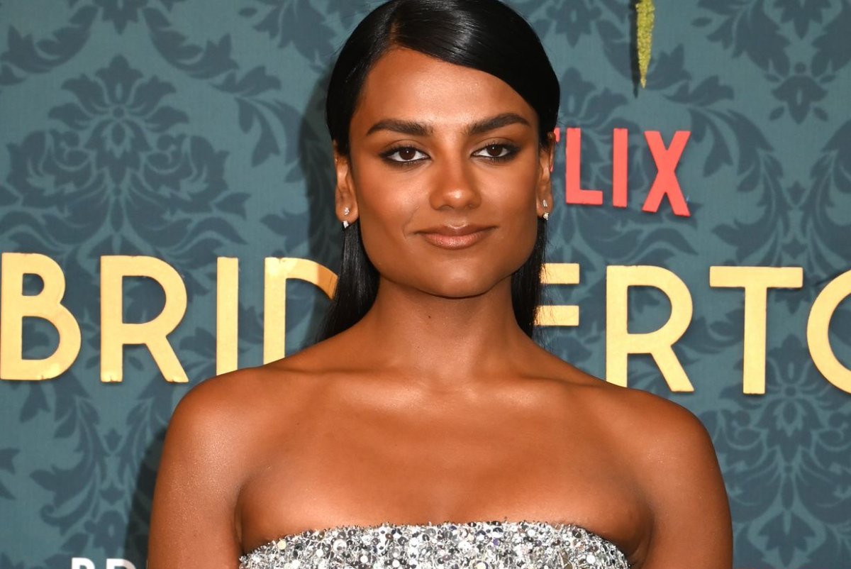 Watch: 'Bridgerton' Season 4 films masquerade ball