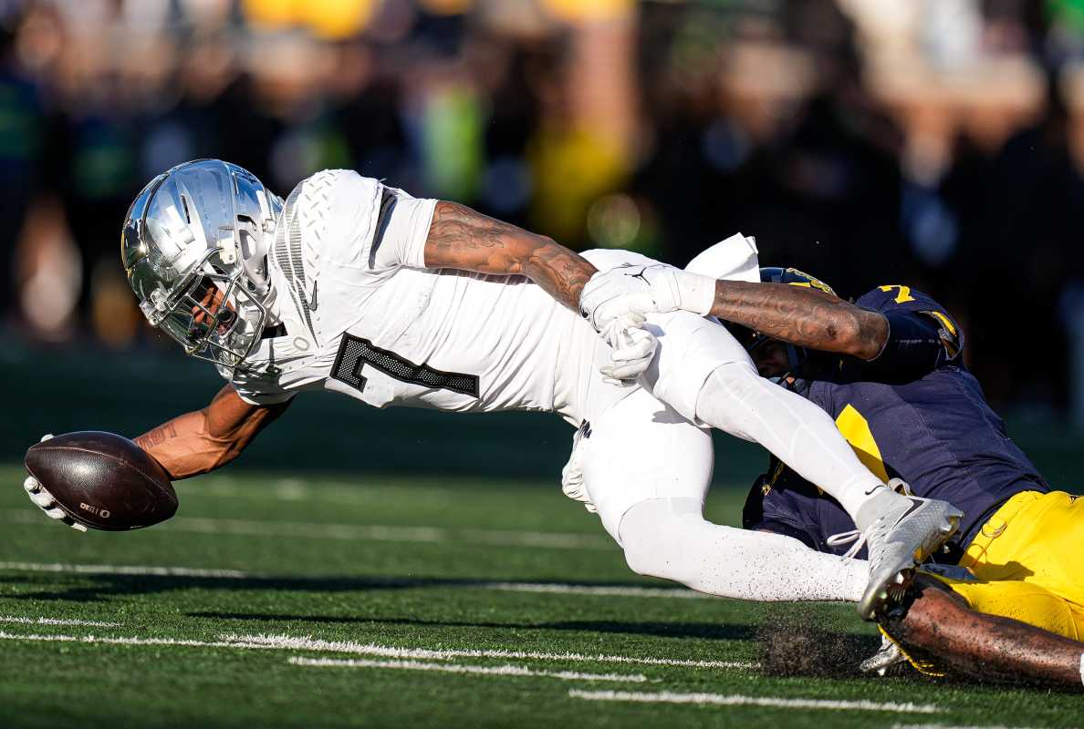 Oregon Ducks' top returning wide receiver is getting first round draft capital buzz for 2026 NFL ...